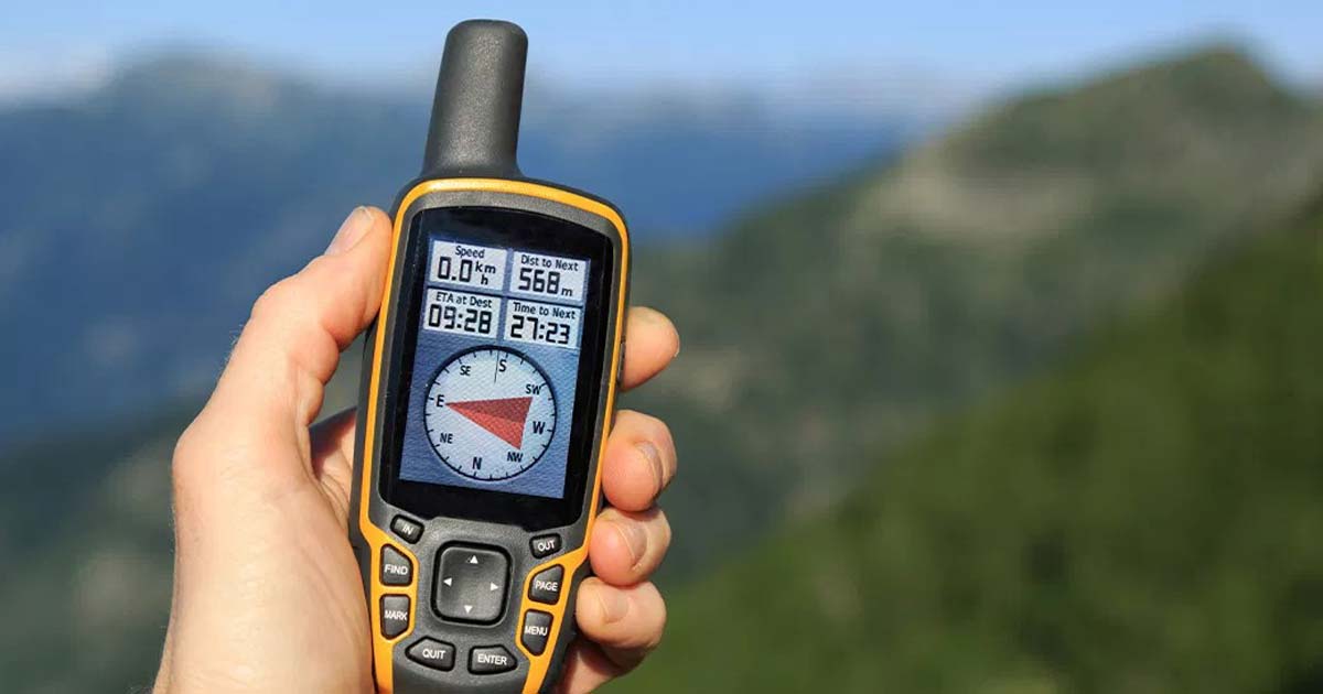 Hiking apps vs GPS devices: Which one is right for you?