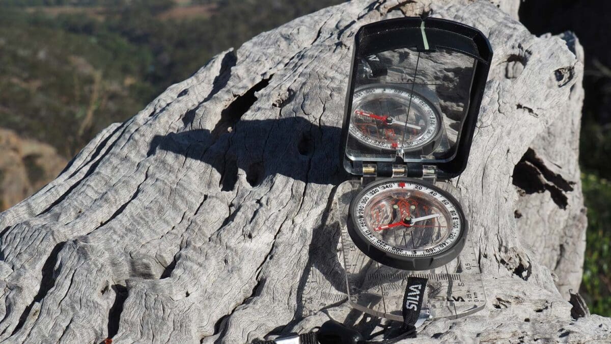 Understanding reverse polarity in a compass