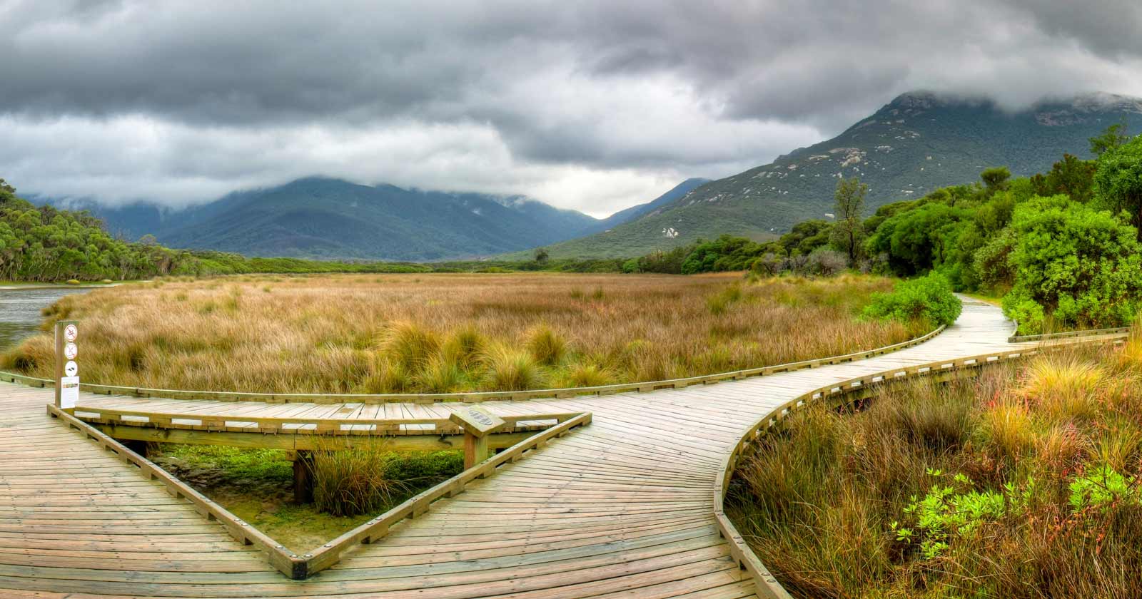 Loo-Errn Track (1km) - Wilsons Promontory National Park, VIC